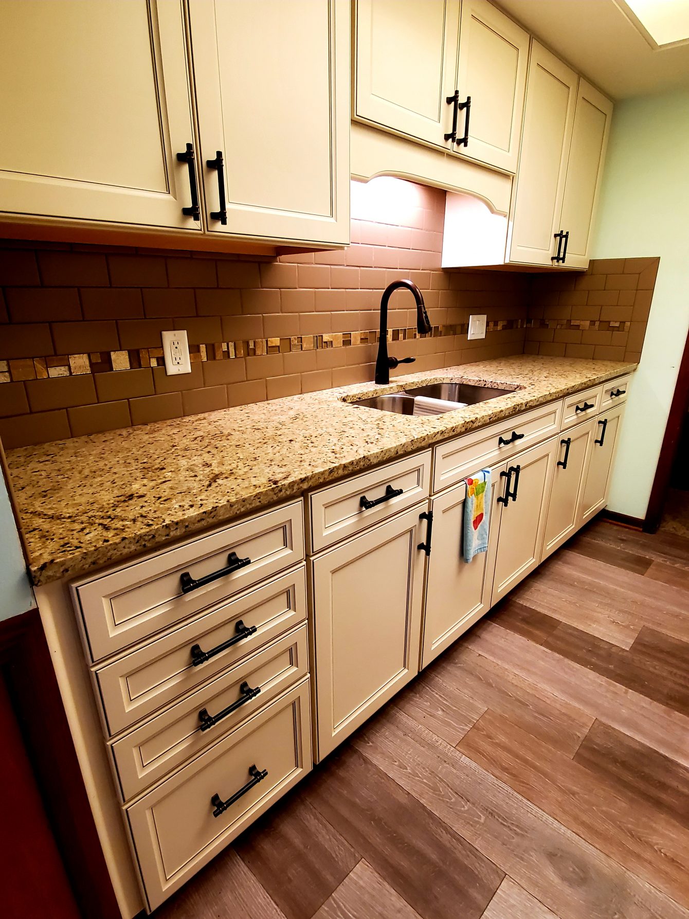:Cabinet Refacing Jenison MI | HWC Home Works Corp.